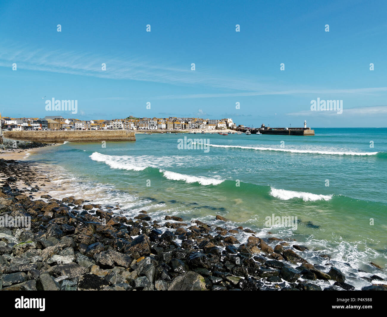 Cornwall holiday beaches hi-res stock photography and images - Alamy