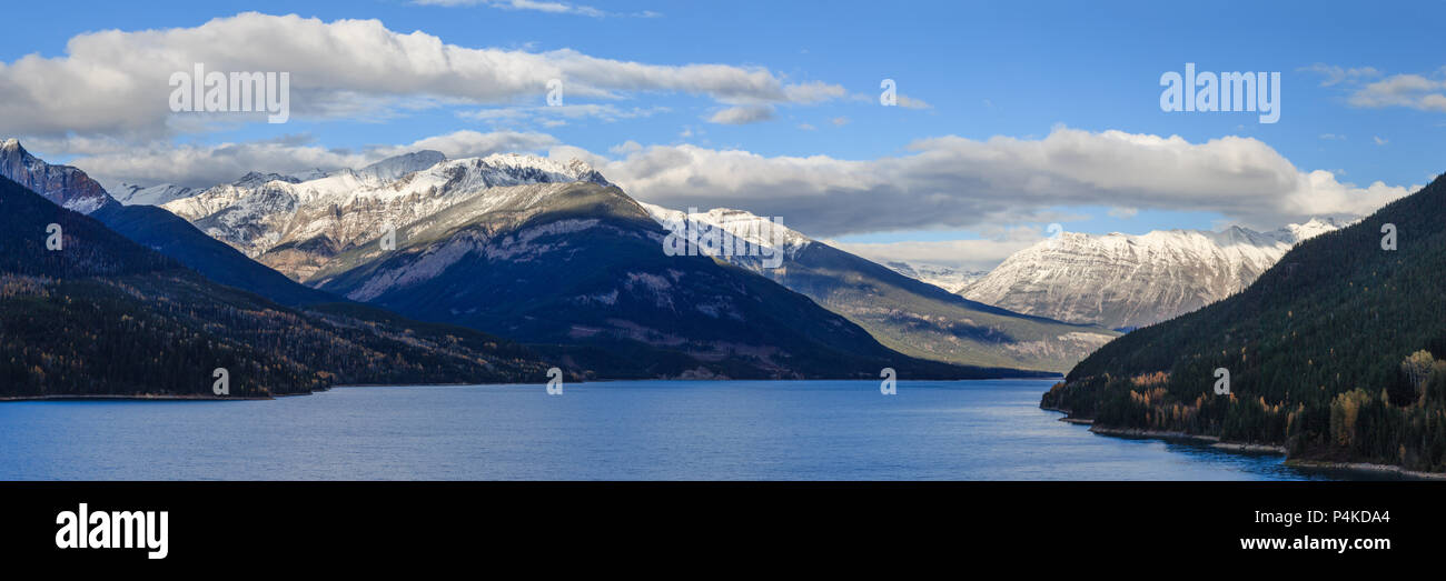 Kinbasket Lake High Resolution Stock Photography and Images - Alamy
