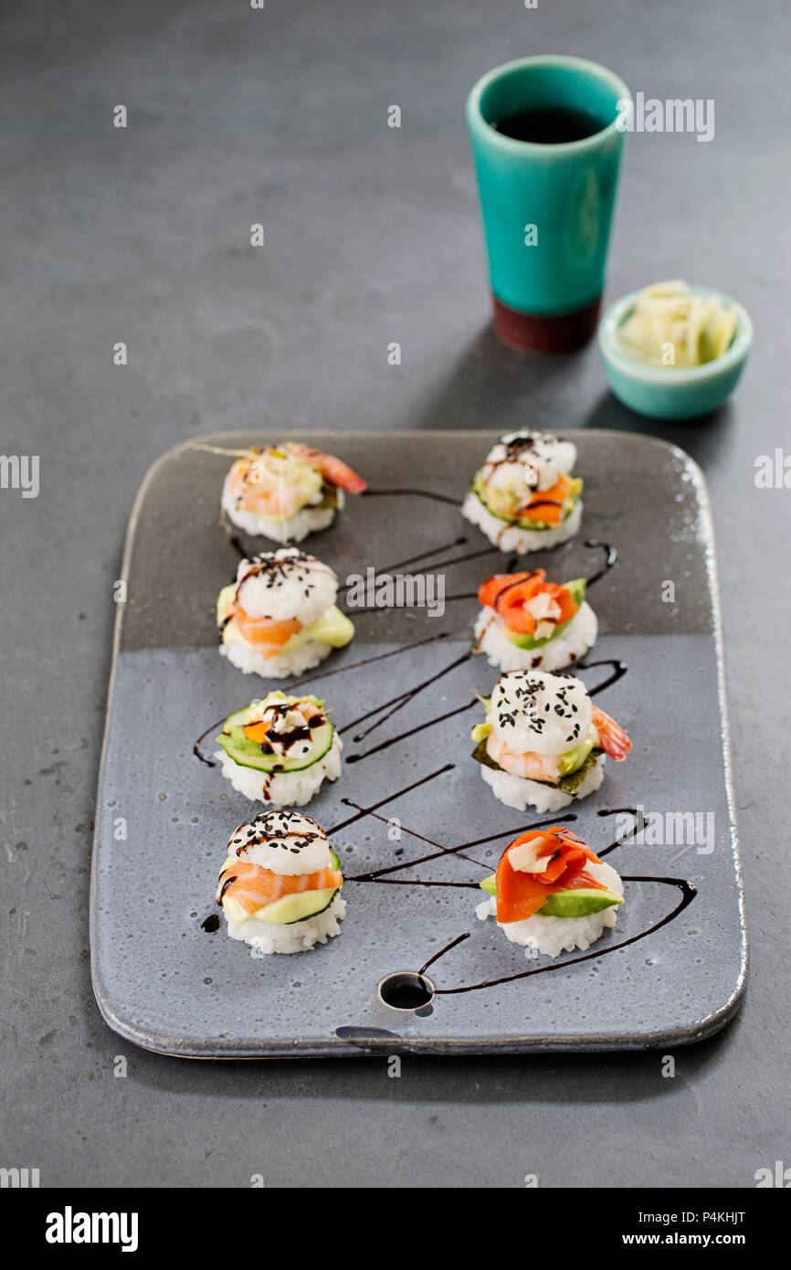 Row of burgers hi-res stock photography and images - Alamy