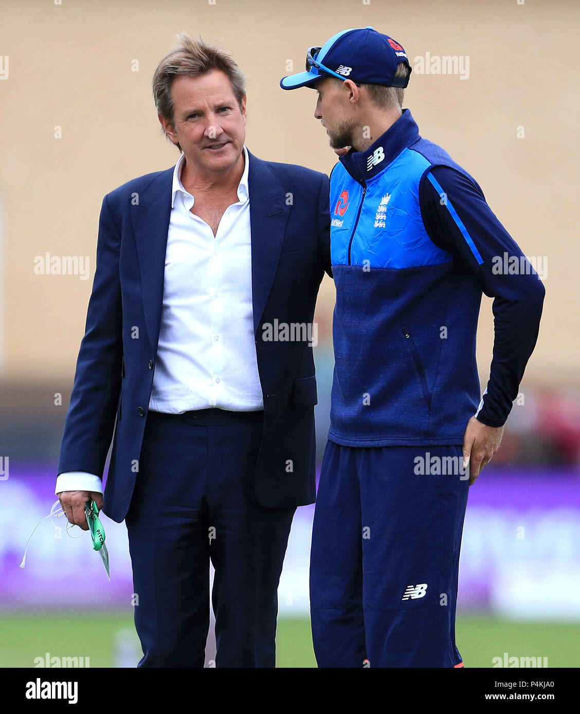 Mark Nicholas and England's Joe Root Stock Photo - Alamy
