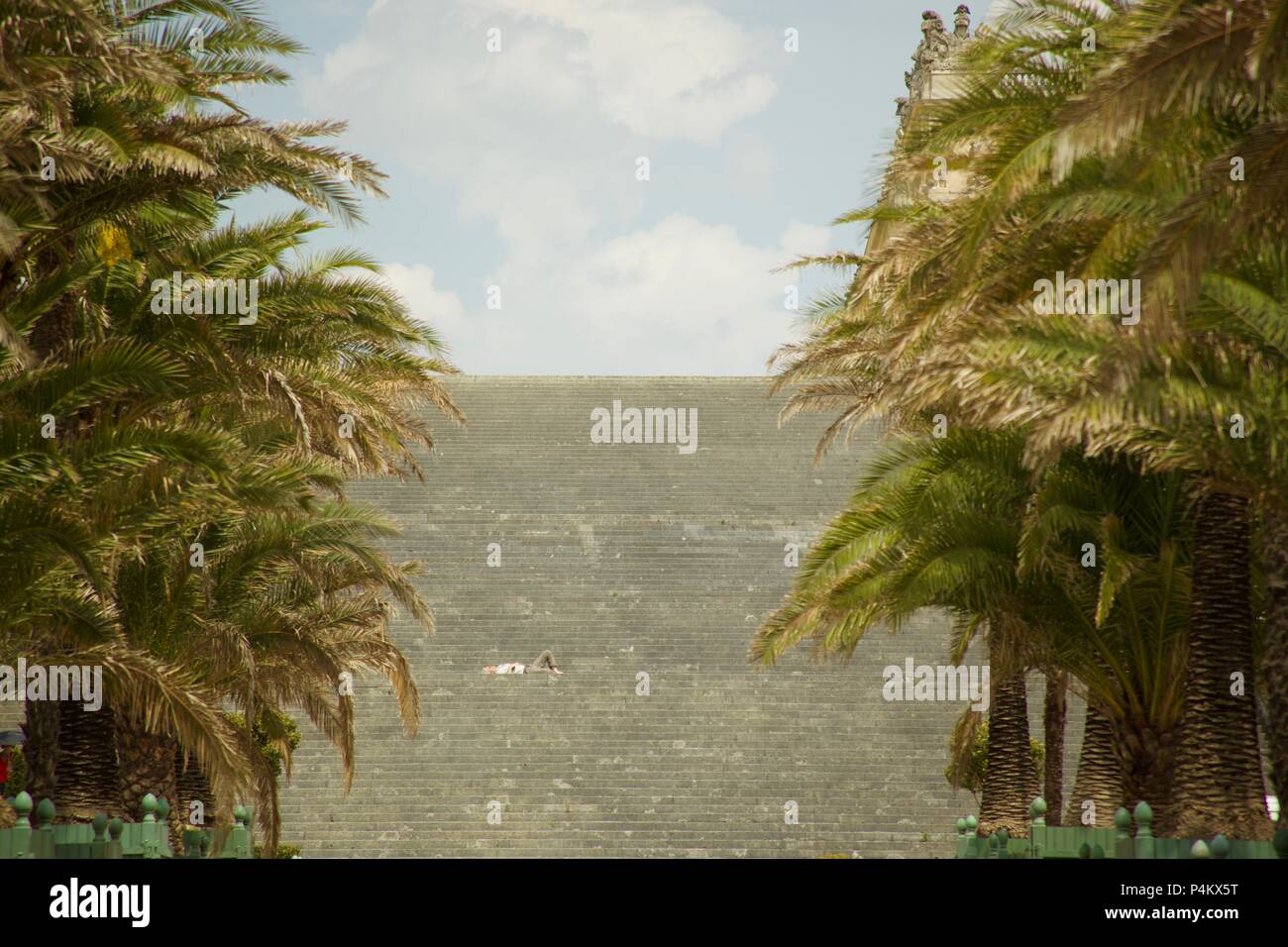 Man chilling hi-res stock photography and images - Alamy