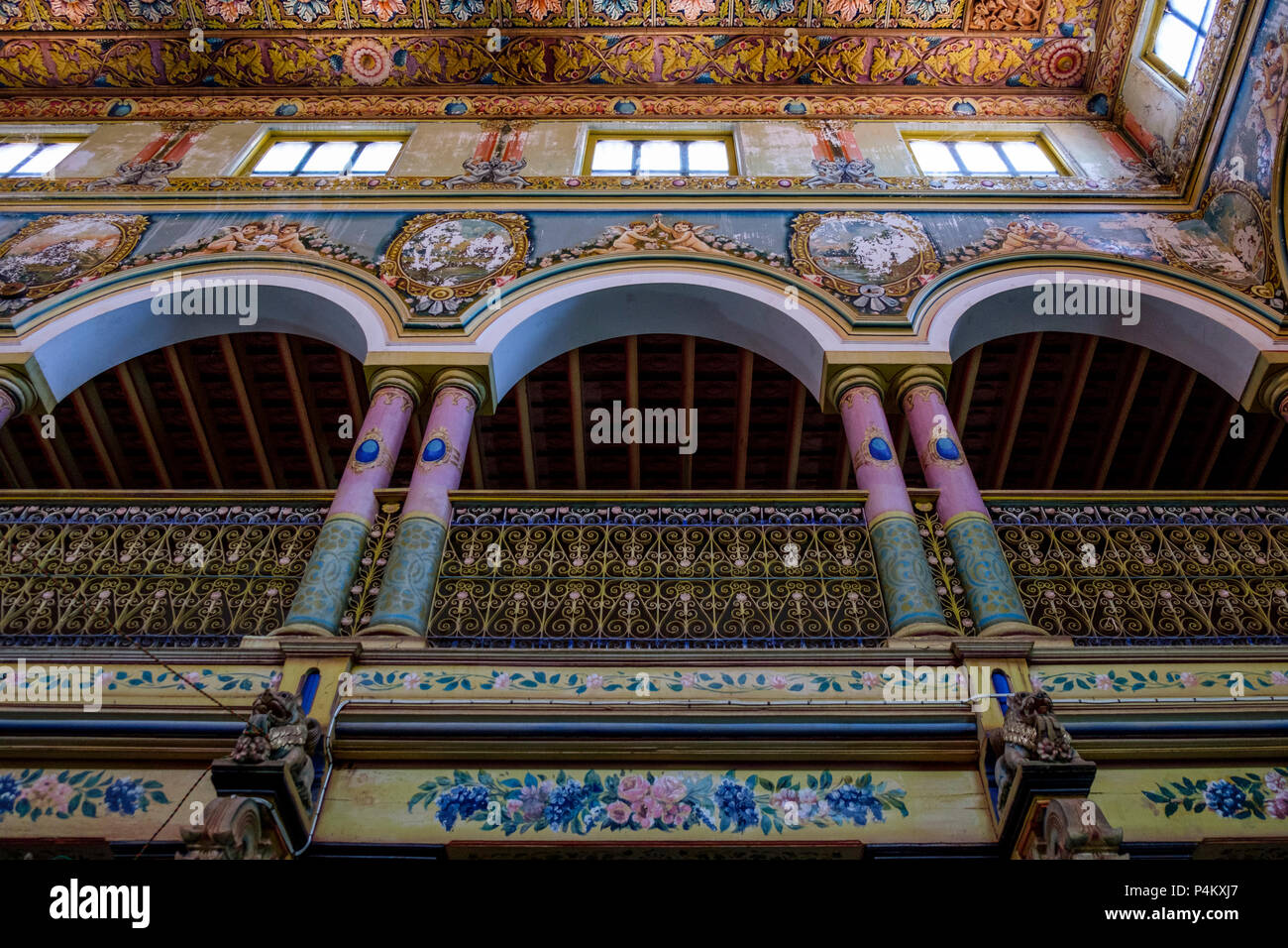 Balustrade and ceiling of Chettinadu-style mansion, Chettinad region ...