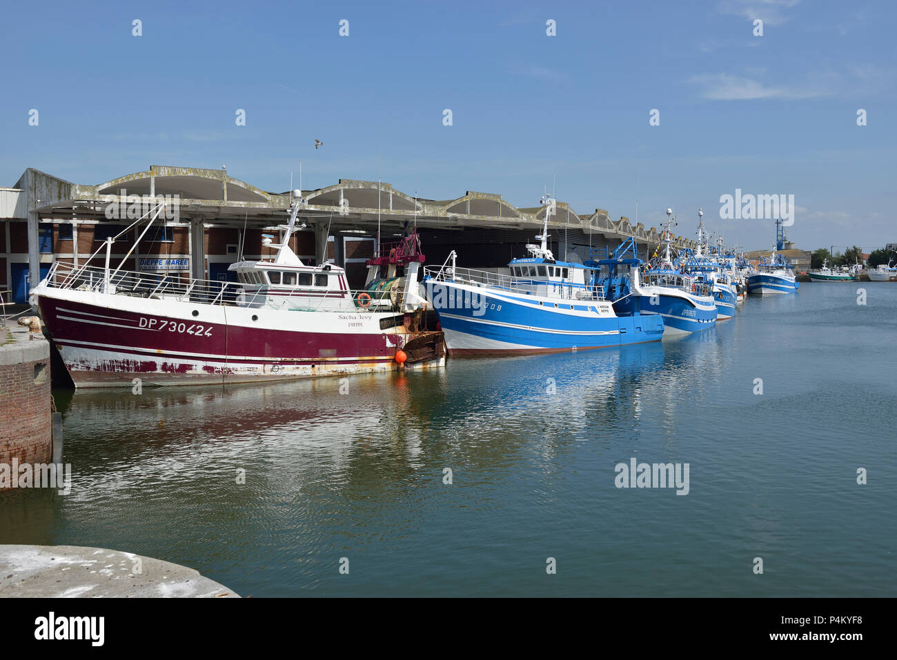 Scallop trawlers hi-res stock photography and images - Alamy