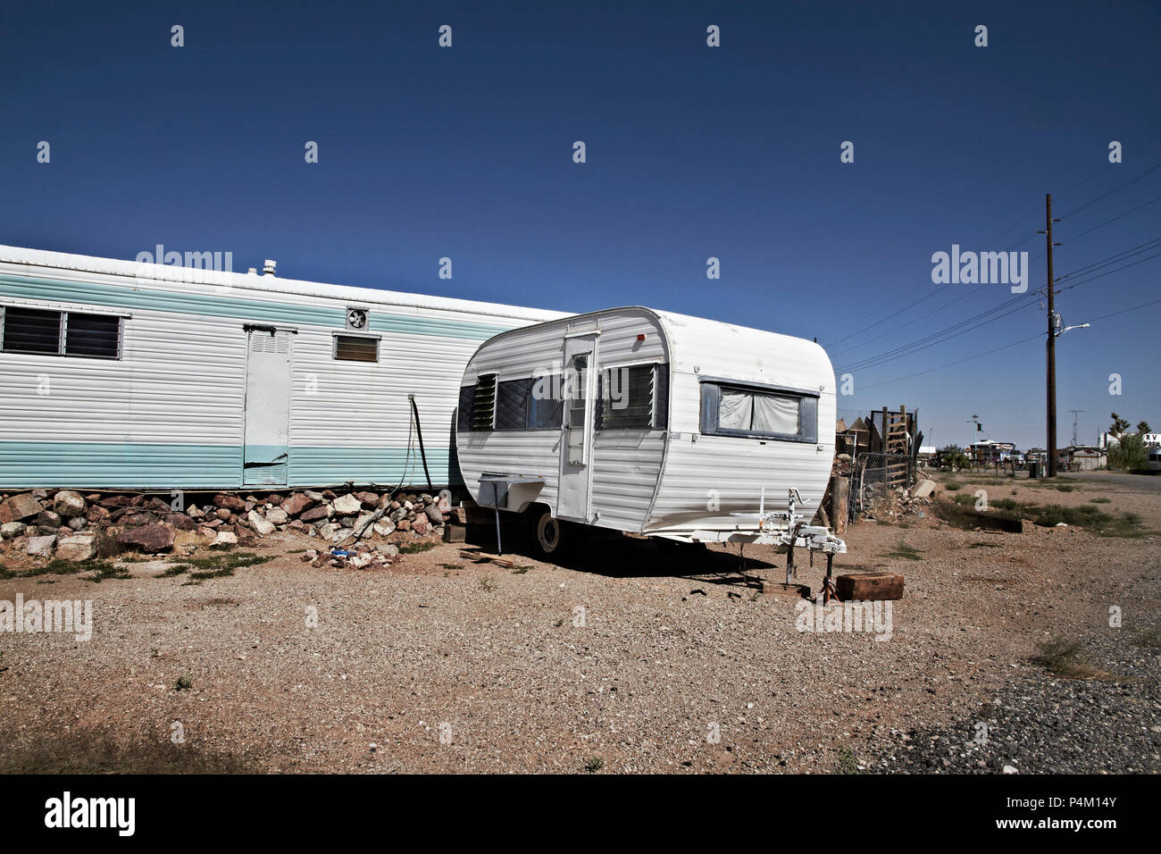 Abandoned motorhome hi-res stock photography and images - Alamy