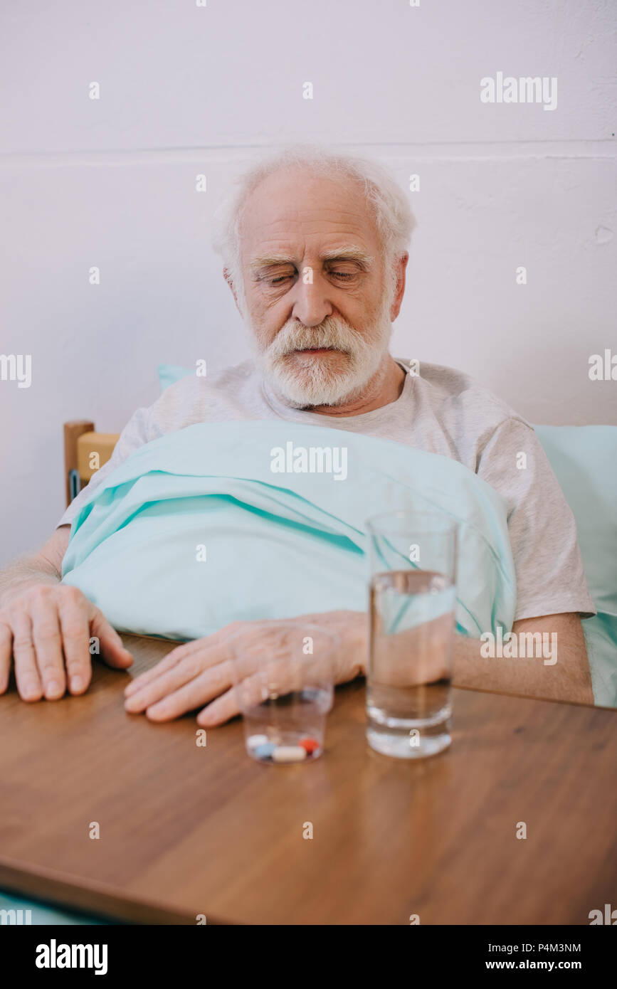 Old people medications hi-res stock photography and images - Alamy
