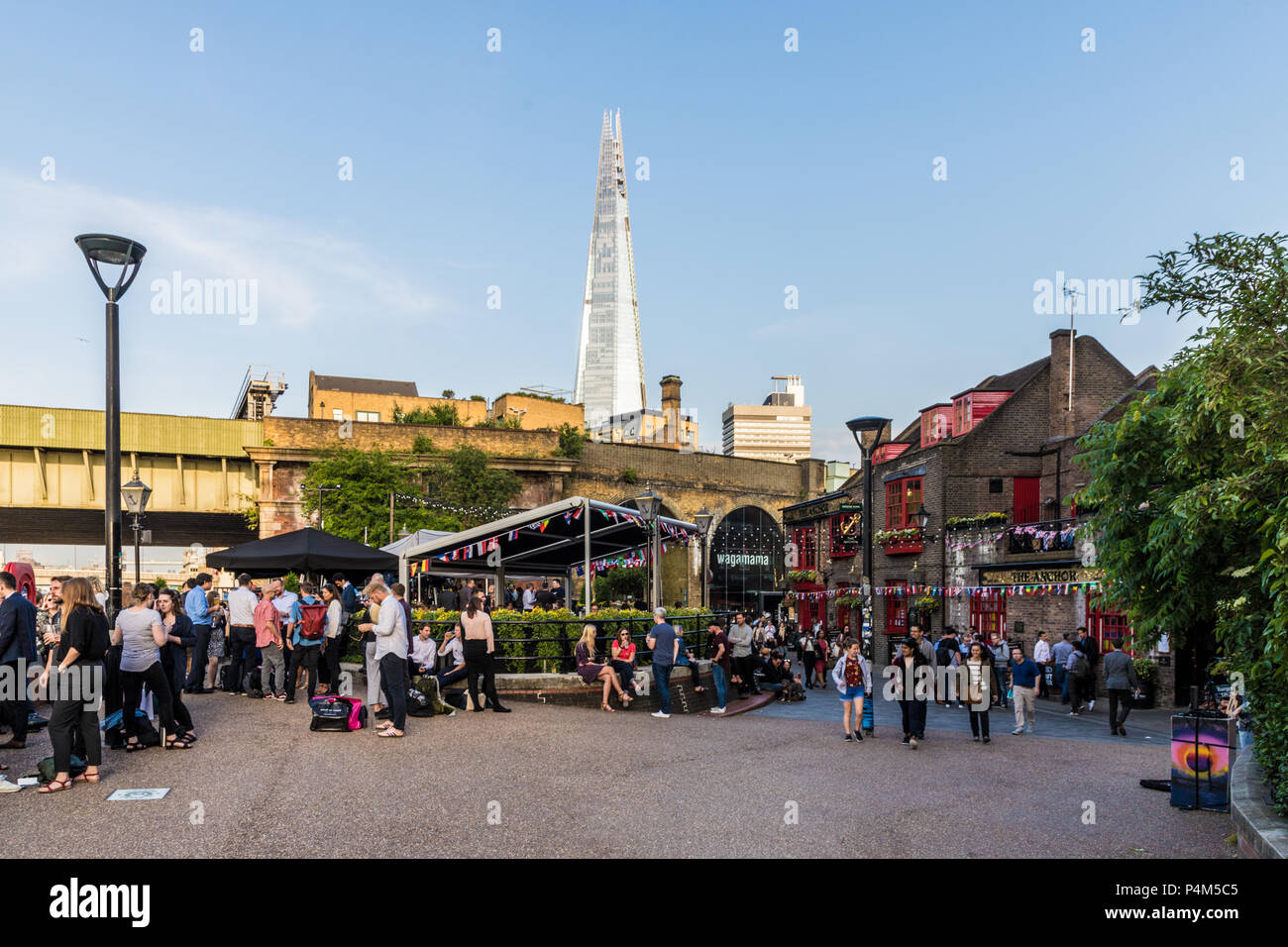 London. June 2018. A view of people enjoying an after work drink in the ...