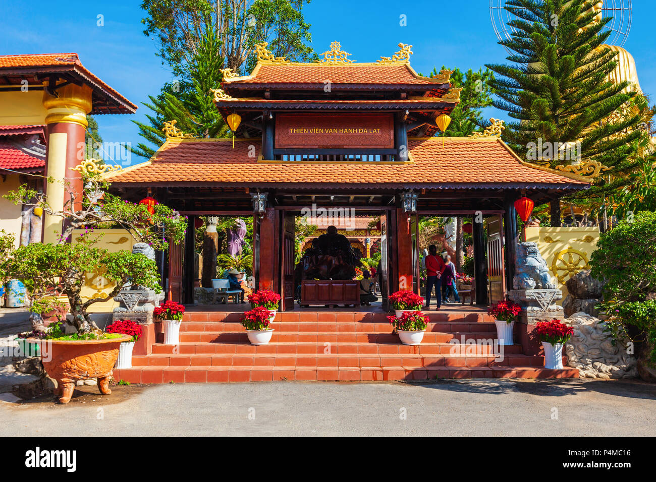 Van hanh temple hi-res stock photography and images - Alamy