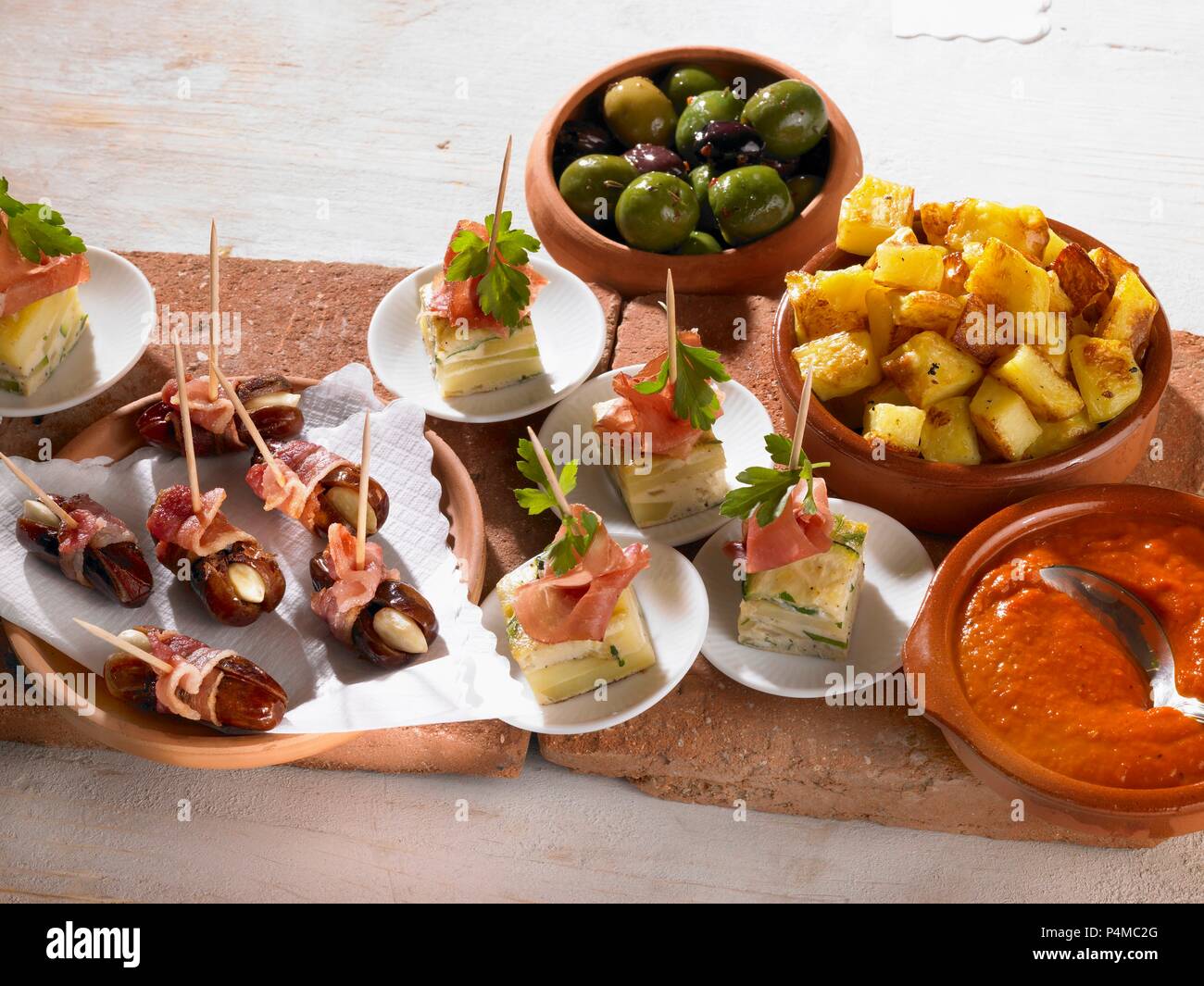 Tapas appetizers appetizers hi-res stock photography and images - Alamy