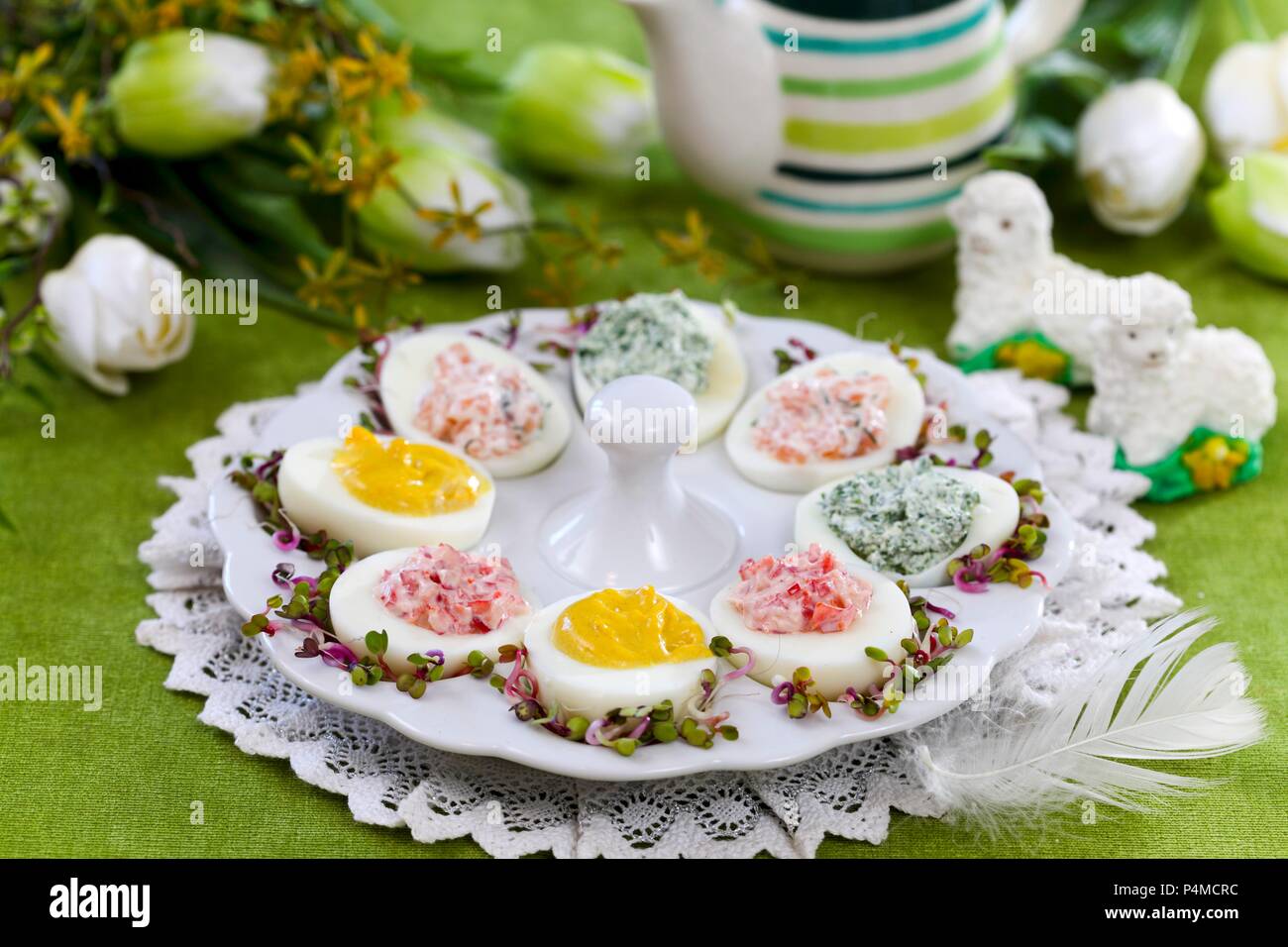 Egg platter hi-res stock photography and images - Alamy