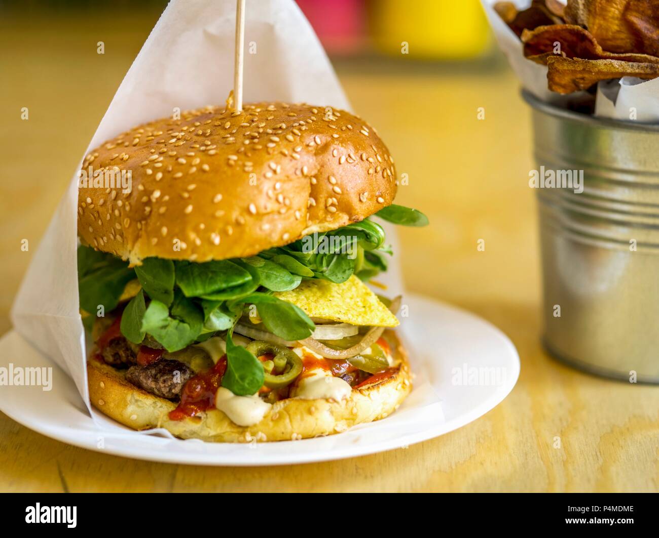 Inside a burger restaurant hi-res stock photography and images - Alamy