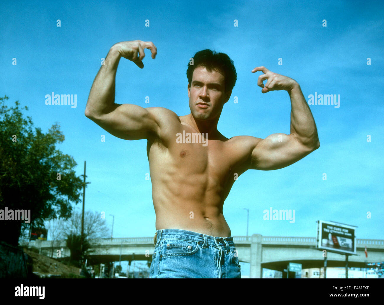 Harry And The Hendersons Stock Photos & Harry And The Hendersons Stock ...