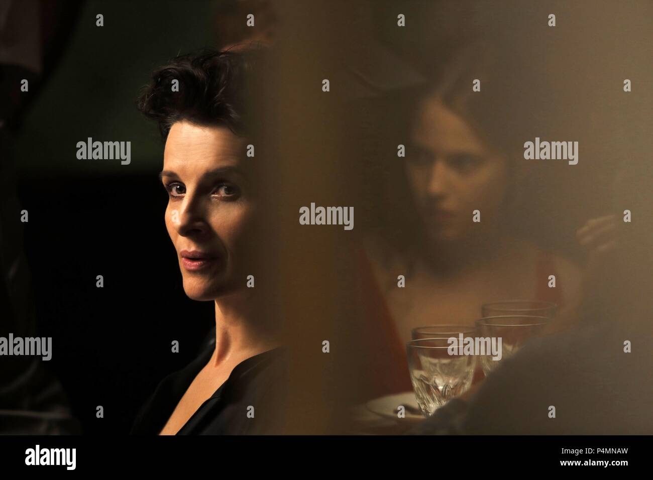 Juliette binoche film title the wait hi-res stock photography and ...