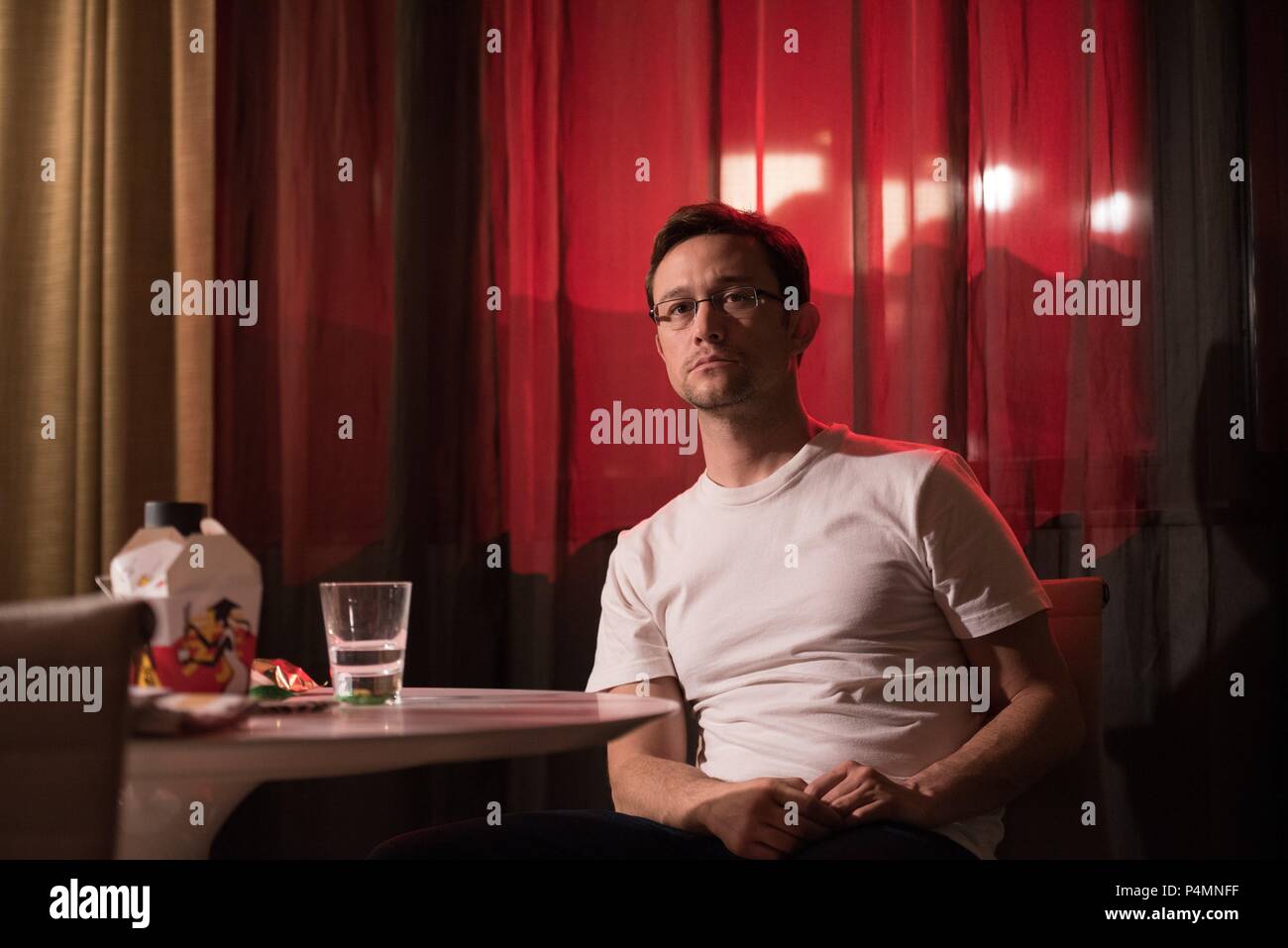 Original Film Title: SNOWDEN. English Title: SNOWDEN. Film Director ...