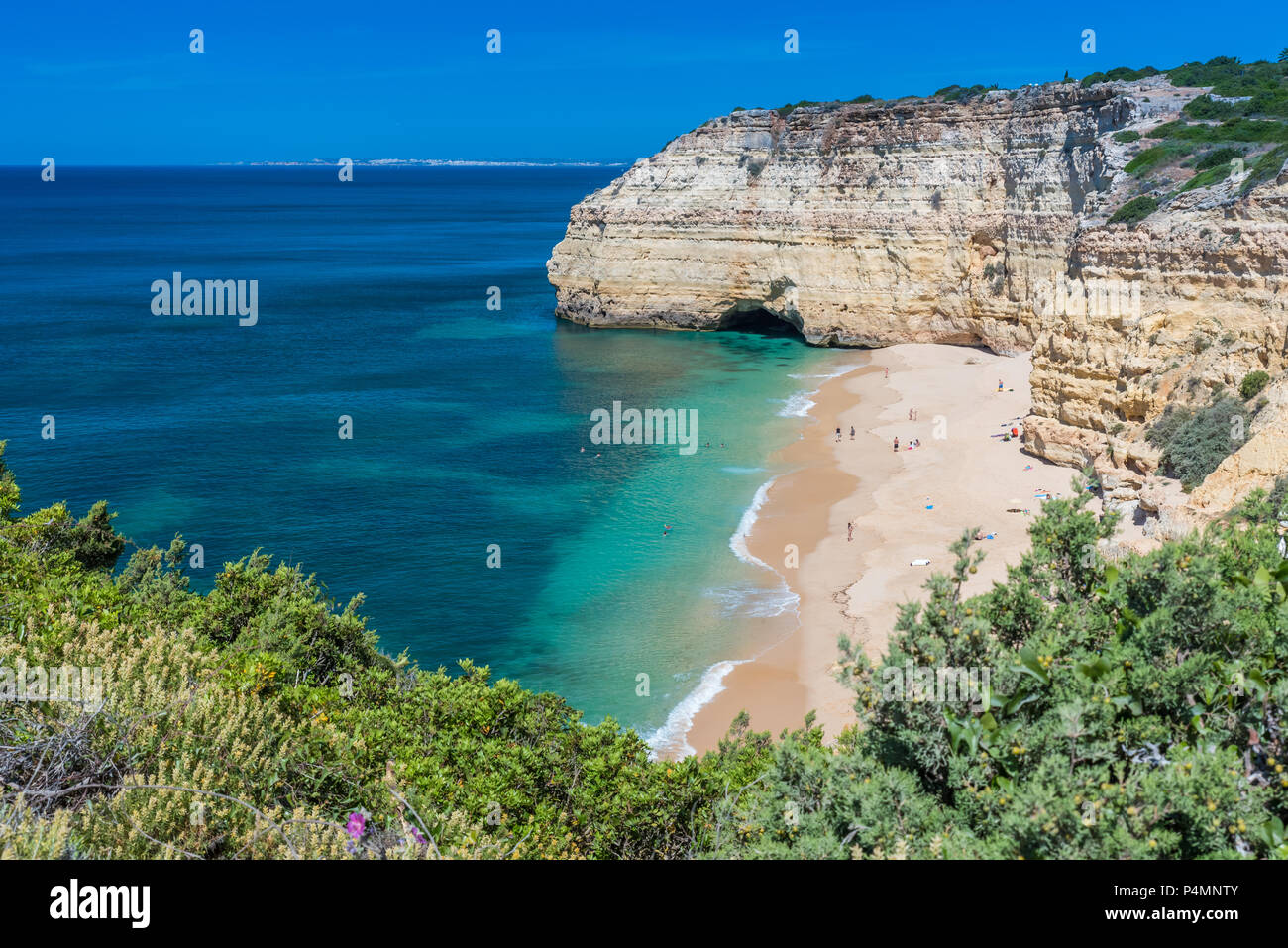 Praia do Vale de Centianes - beautiful beach of Algarve in Portugal ...