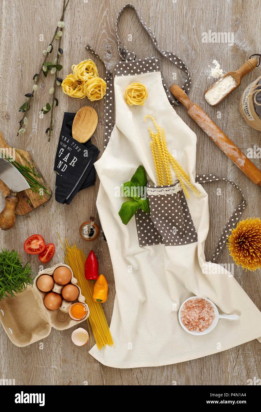 On the apron hi-res stock photography and images - Alamy