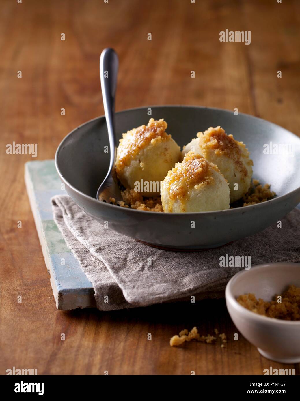 Quark dishes hi-res stock photography and images - Alamy