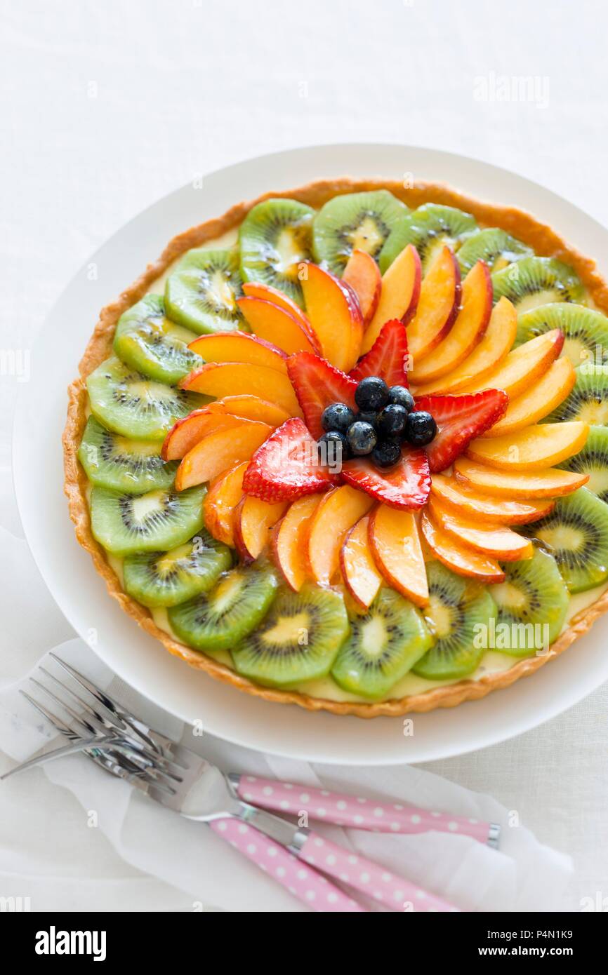 Fruit flan hi-res stock photography and images - Alamy