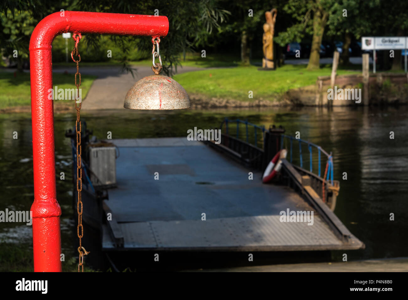 Pontoon ferry hi-res stock photography and images - Alamy