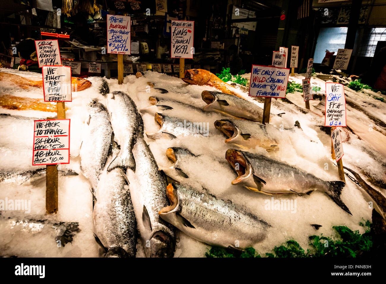 Dungeness crab on display in fish market at Pikes Market in Seattle ...