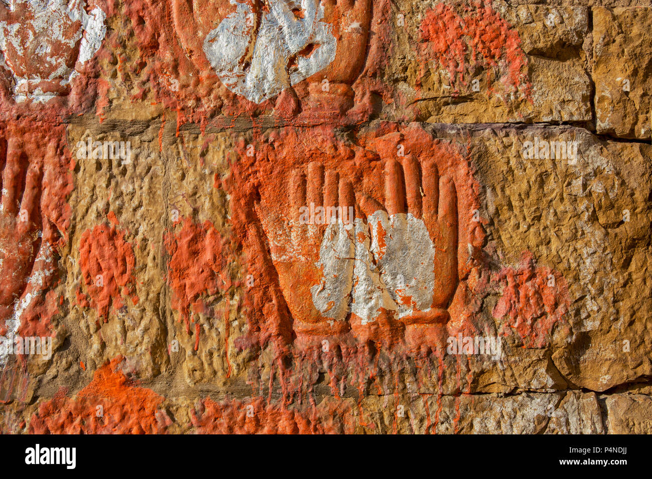 Curved wall temple hi-res stock photography and images - Alamy