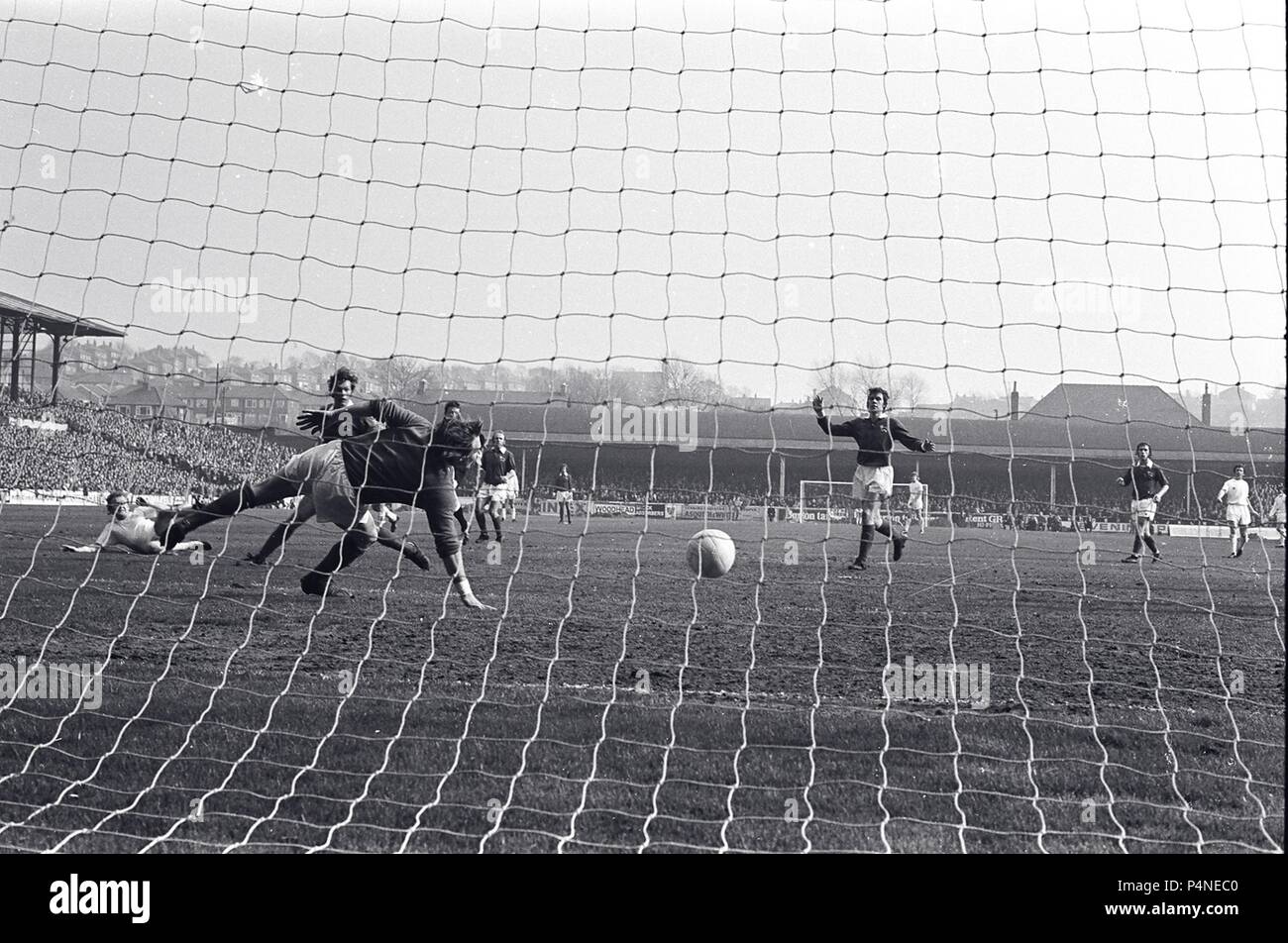 Leeds United training 1974 Stock Photo - Alamy