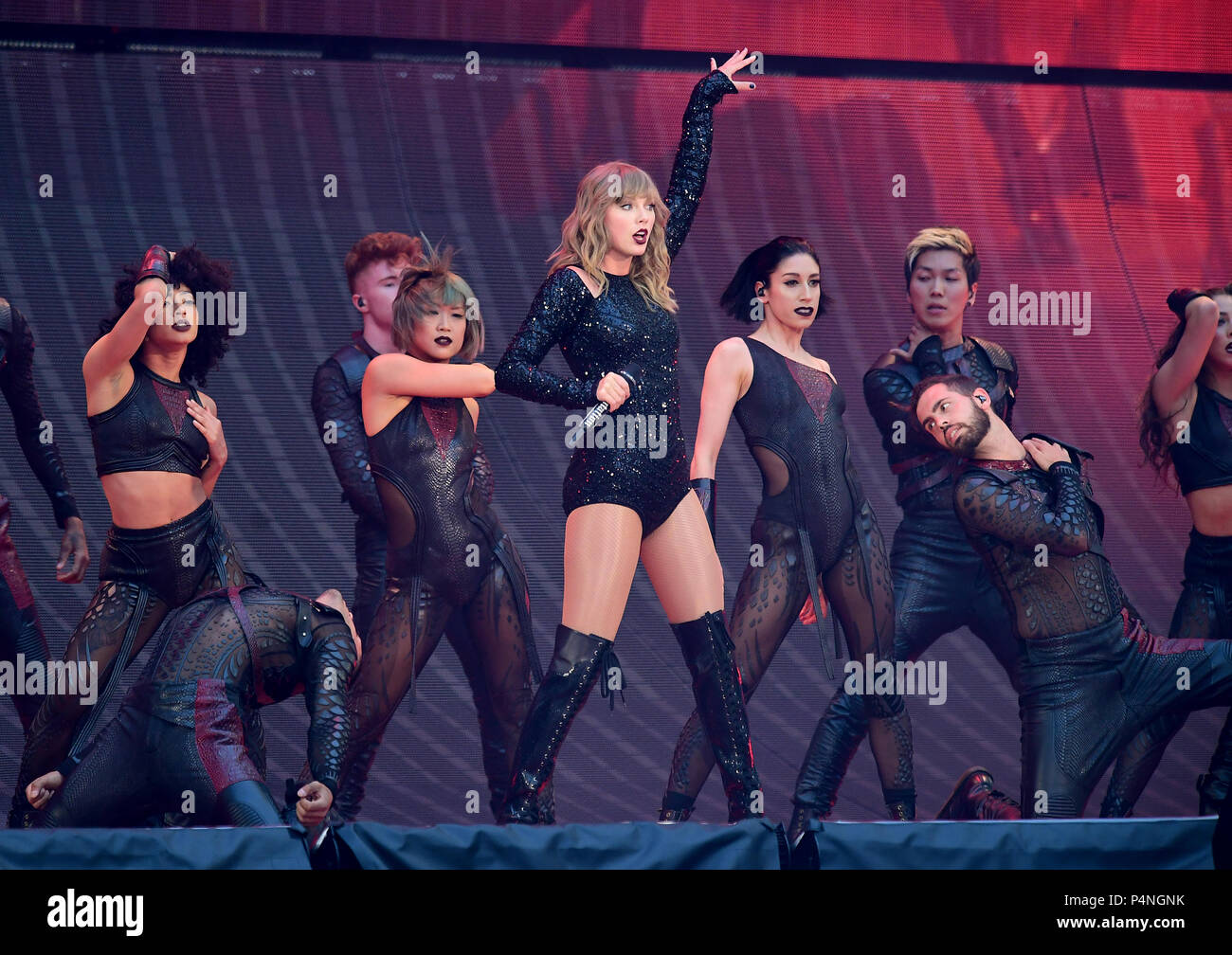 Taylor Swift performing on stage during the Reputation Stadium Tour at ...