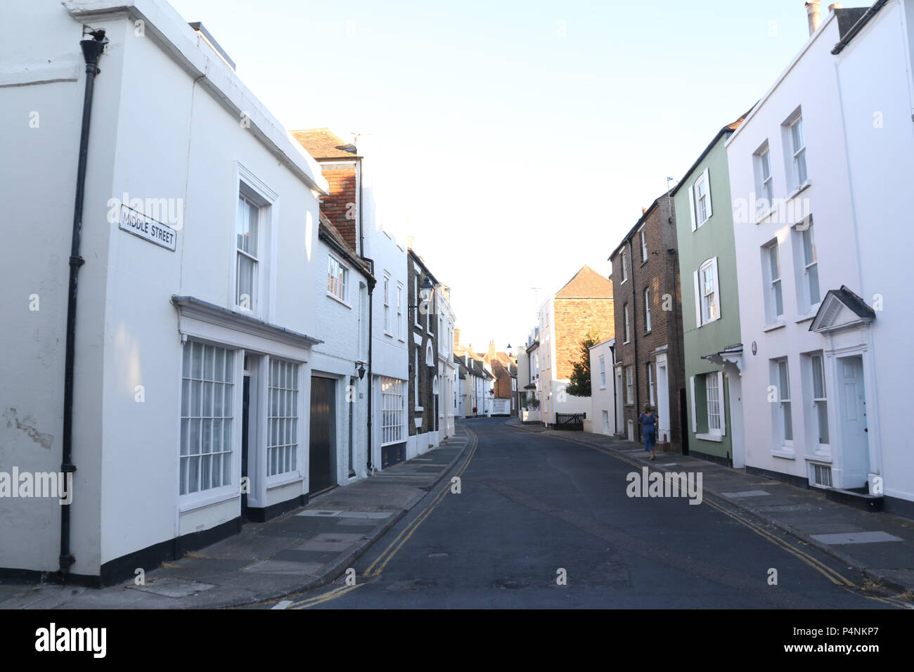 Middle street deal hi-res stock photography and images - Alamy