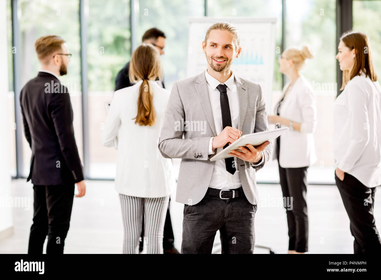 Business meeting room with flipchart hi-res stock photography and ...