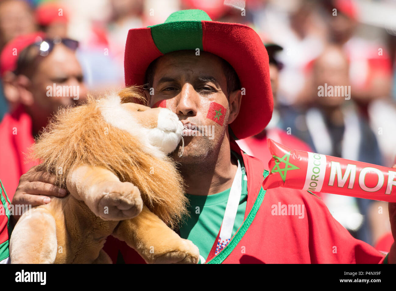 Moroccan fan hi-res stock photography and images - Alamy