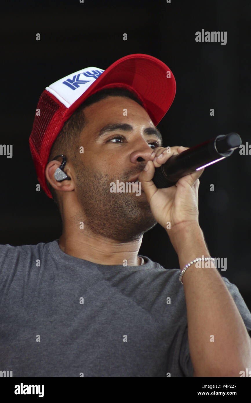 Bobby tarantino hi-res stock photography and images - Alamy