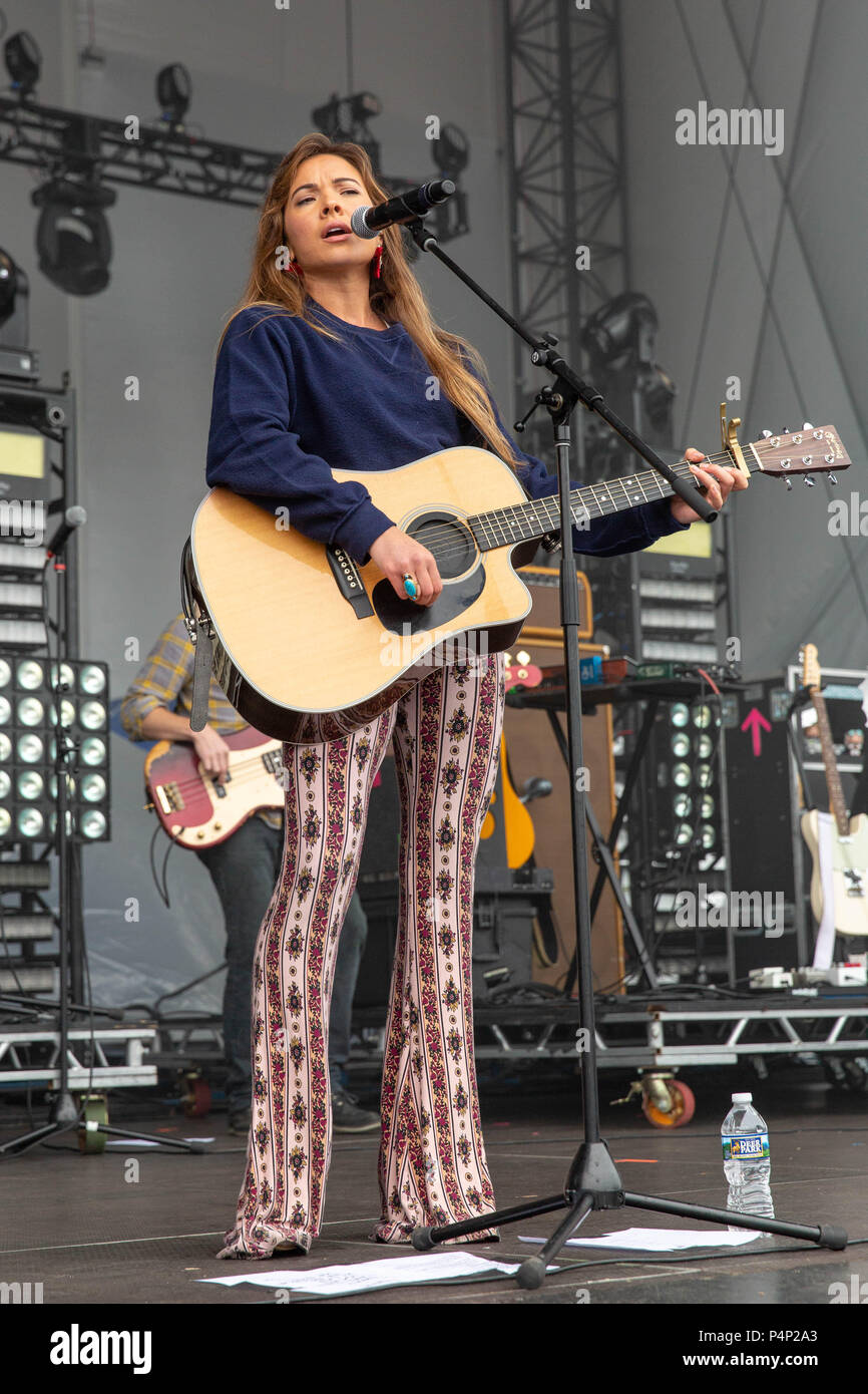 Chicago, Illinois, USA. 22nd June, 2018. NAOMI COOKE of Runaway June ...