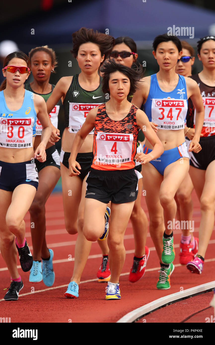 Sport athletics track and field 1500m hi-res stock photography and ...