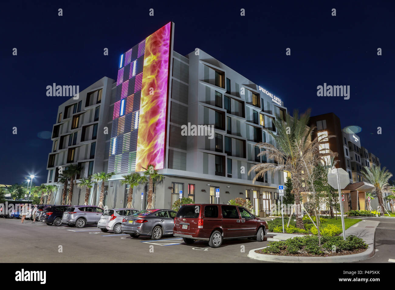 19 de junio 2018. Orlando, Florida. Apertura del nuevo hotel Residence ...