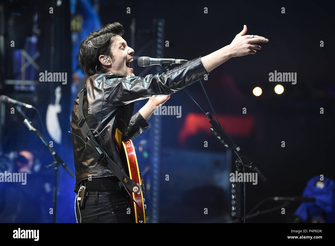 James bay singer 2018 hi-res stock photography and images - Alamy