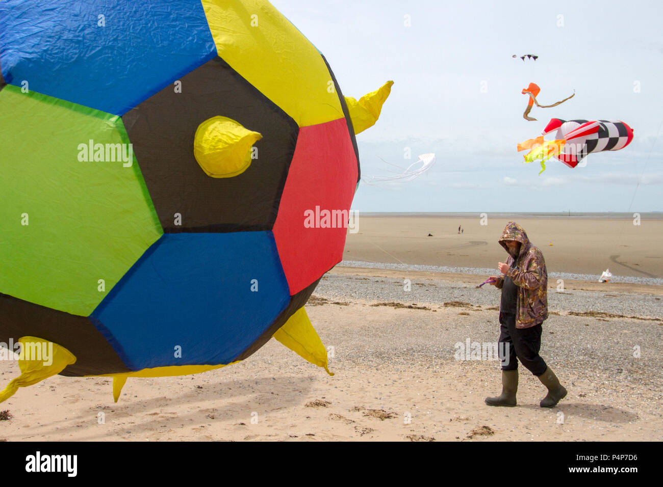Professional kite flyers hi-res stock photography and images - Alamy