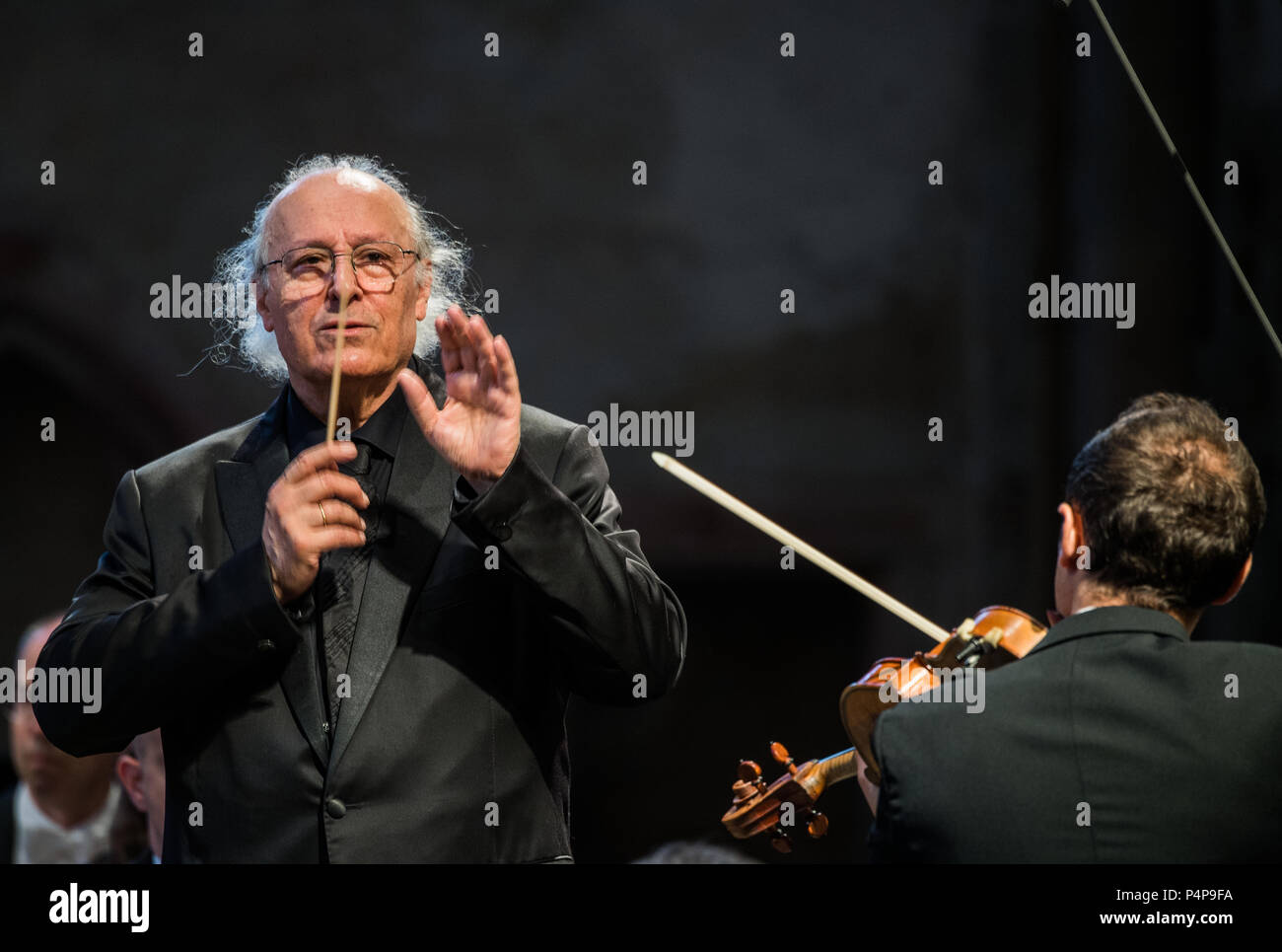 Eliahu inbal hi-res stock photography and images - Alamy