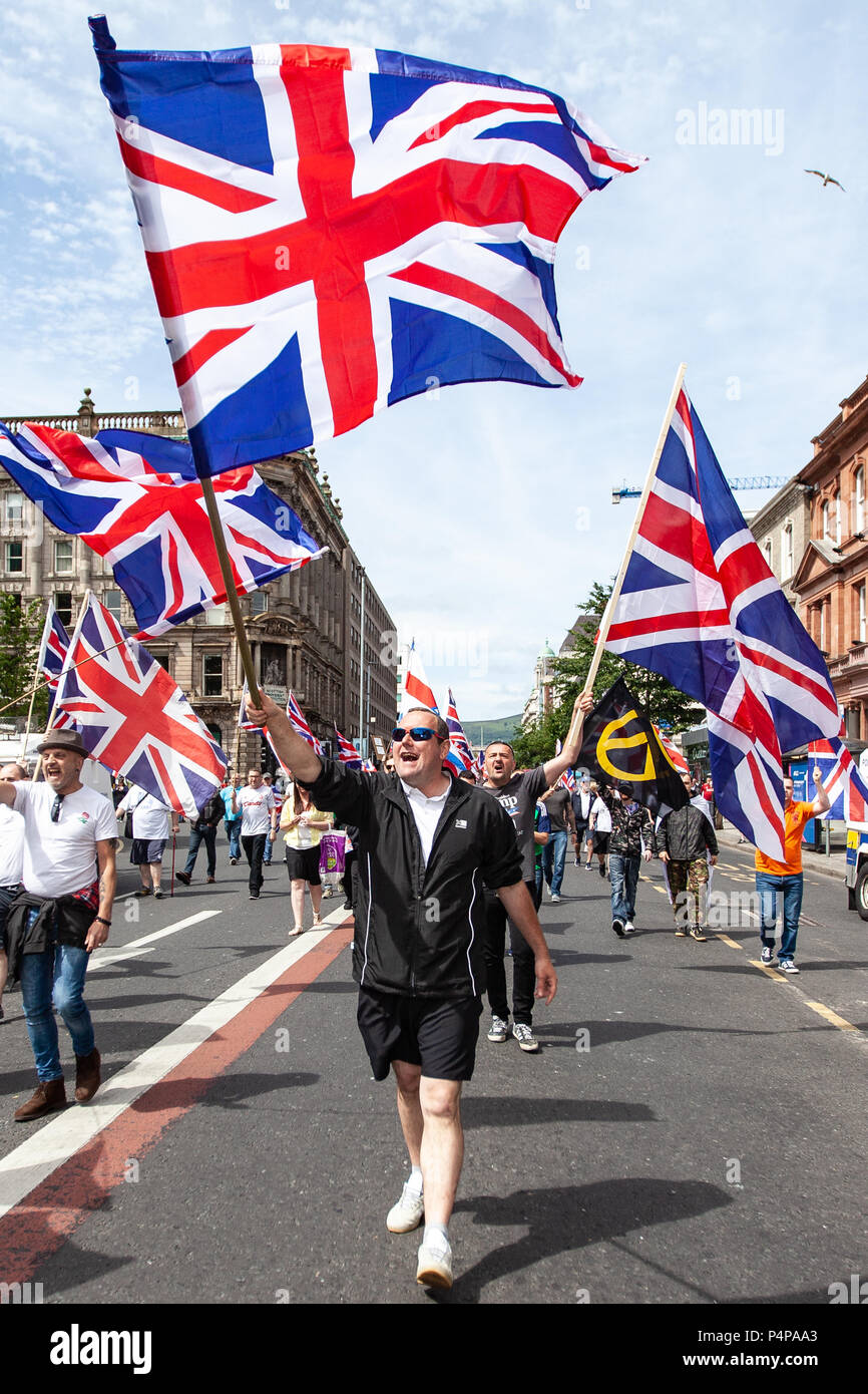 Belfast City Hall, Belfast, Northern Ireland. 23rd June 2018. Hundreds ...