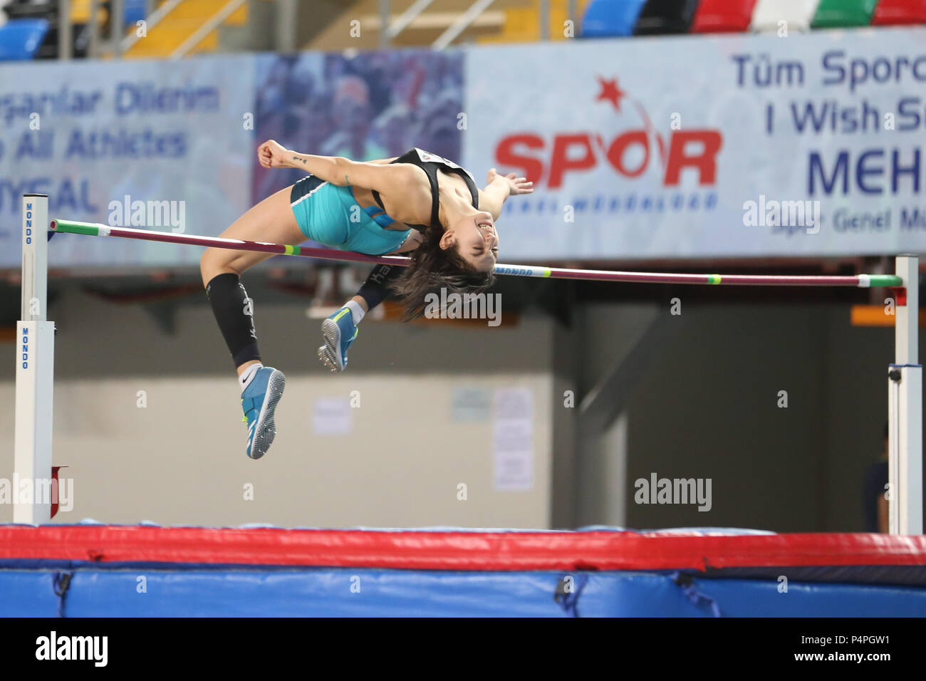Indoor athletics competitions hi-res stock photography and images - Alamy