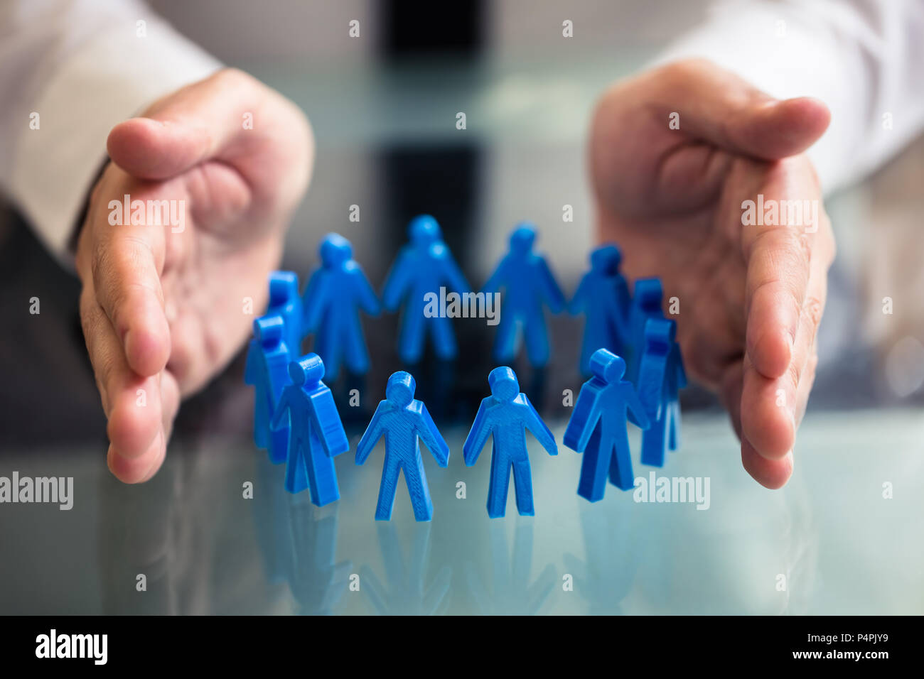 Forming a human chain hi-res stock photography and images - Alamy