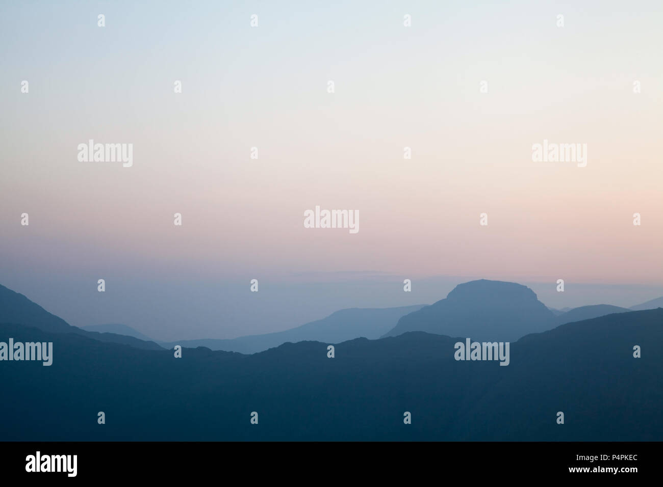 English gable hi-res stock photography and images - Alamy