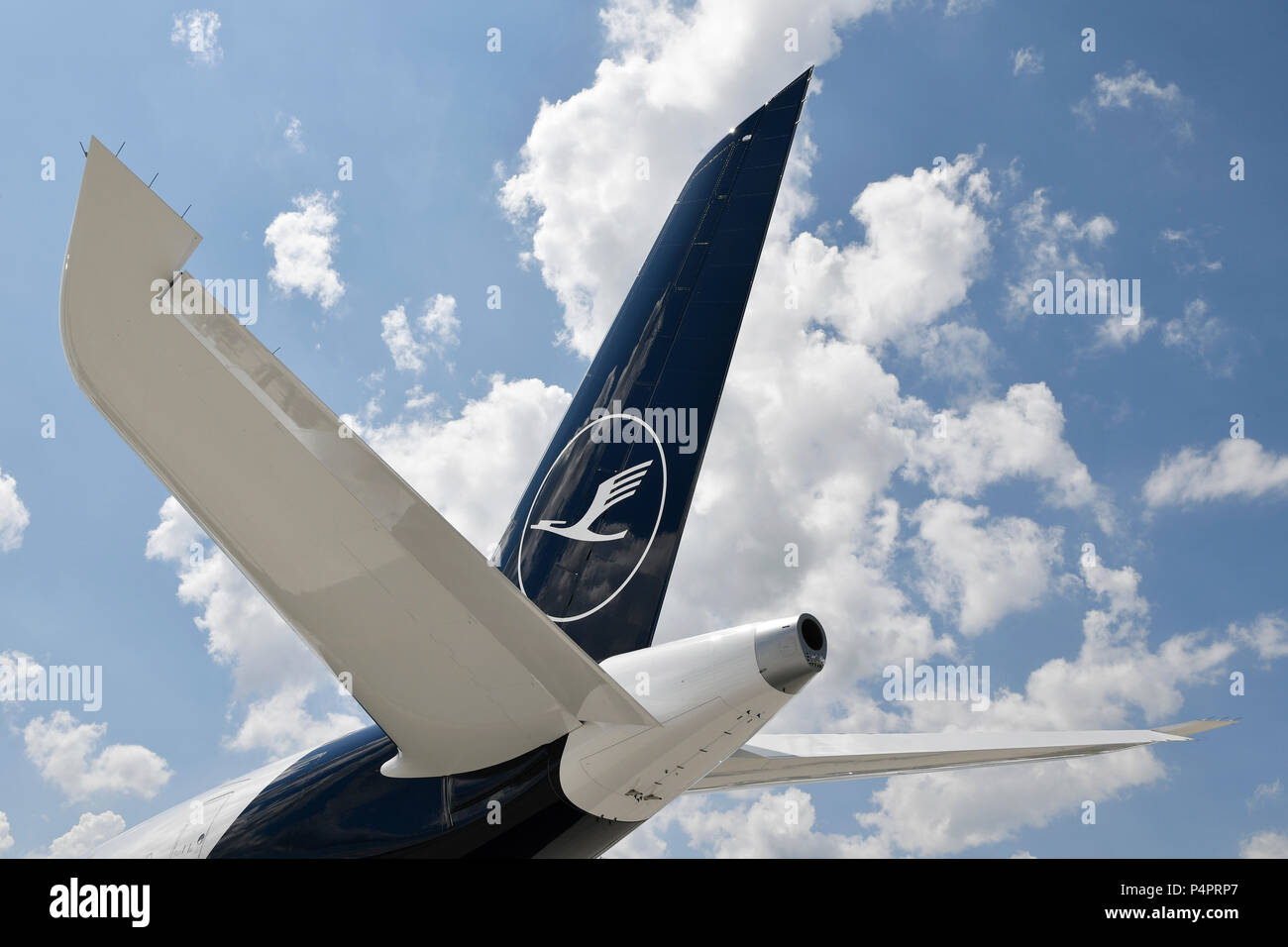 Lufthansa, New Livery, Airbus, A350, 900, A350-900, Side tail, elevator ...
