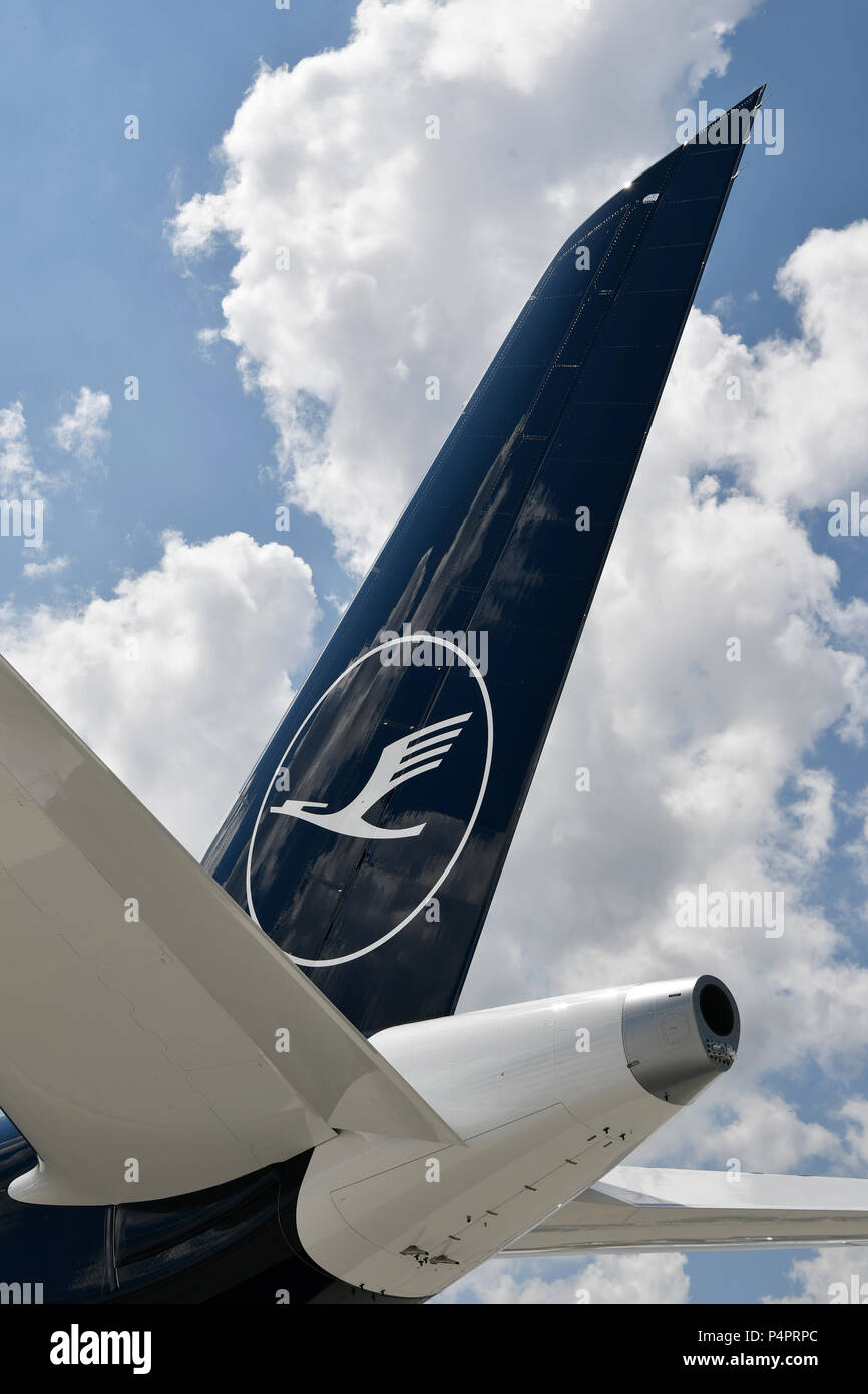Lufthansa Tail High Resolution Stock Photography and Images - Alamy