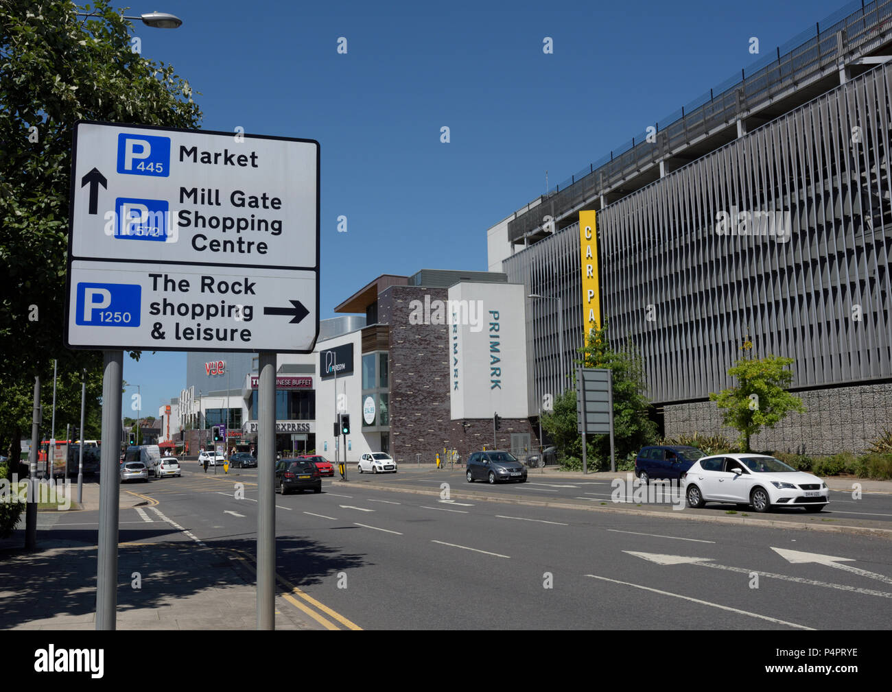 Metal Clad Building High Resolution Stock Photography and Images - Alamy