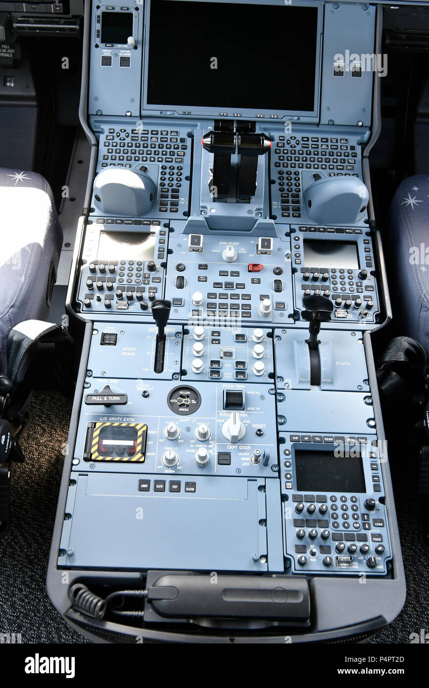 Lufthansa, New Livery, Airbus, A350, 900, A350-900, Cockpit, Panel ...
