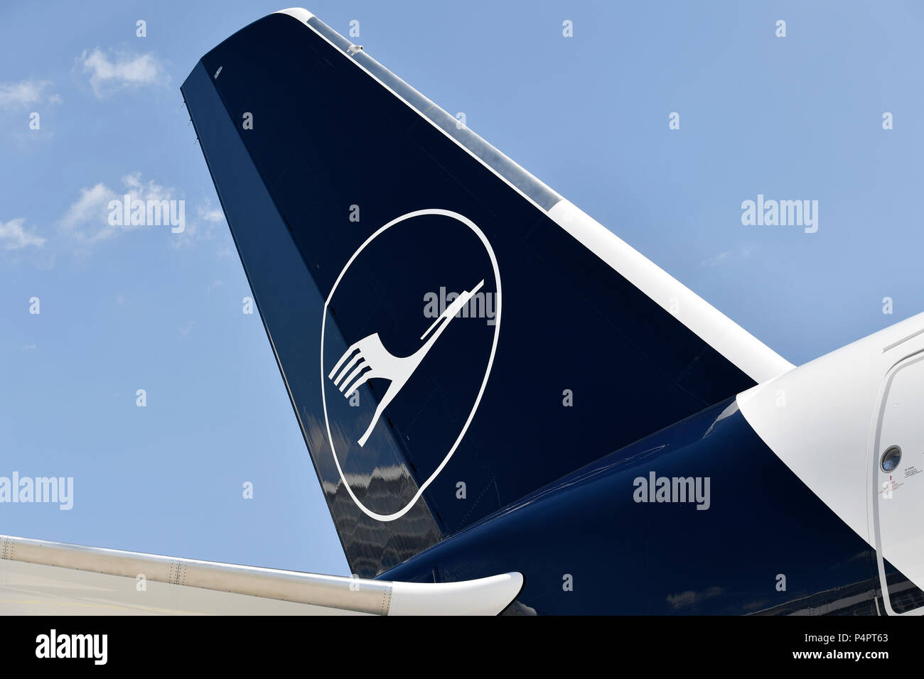 Lufthansa, New Livery, Airbus, A350, 900, A350-900, Side tail, elevator ...