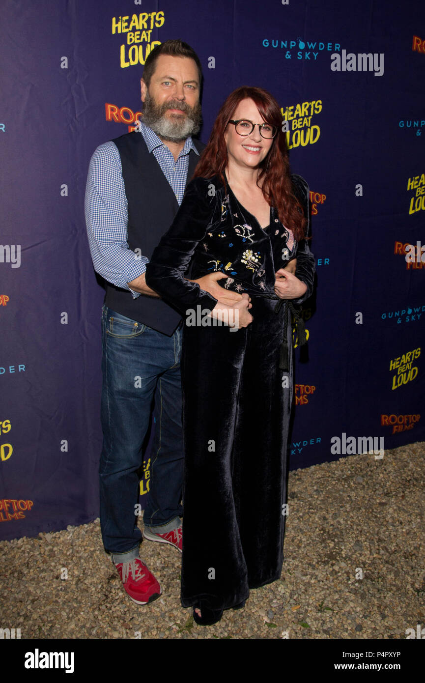 Megan mullally nick offerman hi-res stock photography and images - Alamy