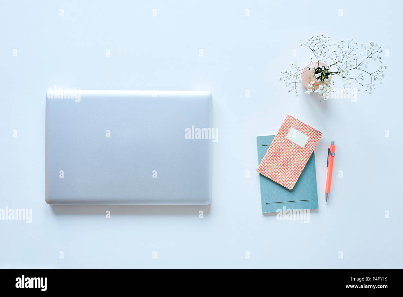 Minimalist creator art hi-res stock photography and images - Alamy