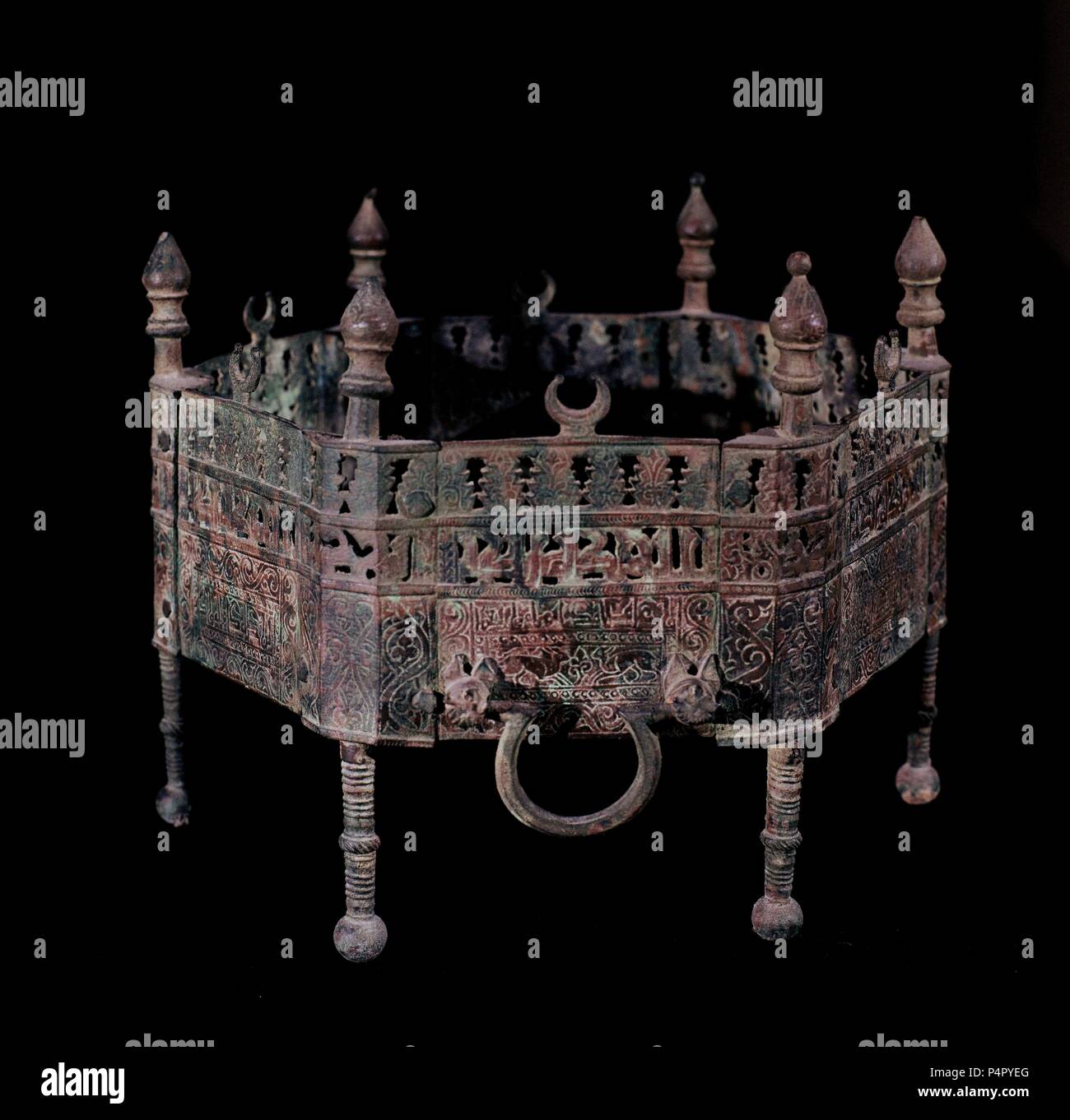 BRASERO DE AZOFAR S X. Location: MUSEO ARQUEOLOGICO-COLECCION, CORDOBA ...