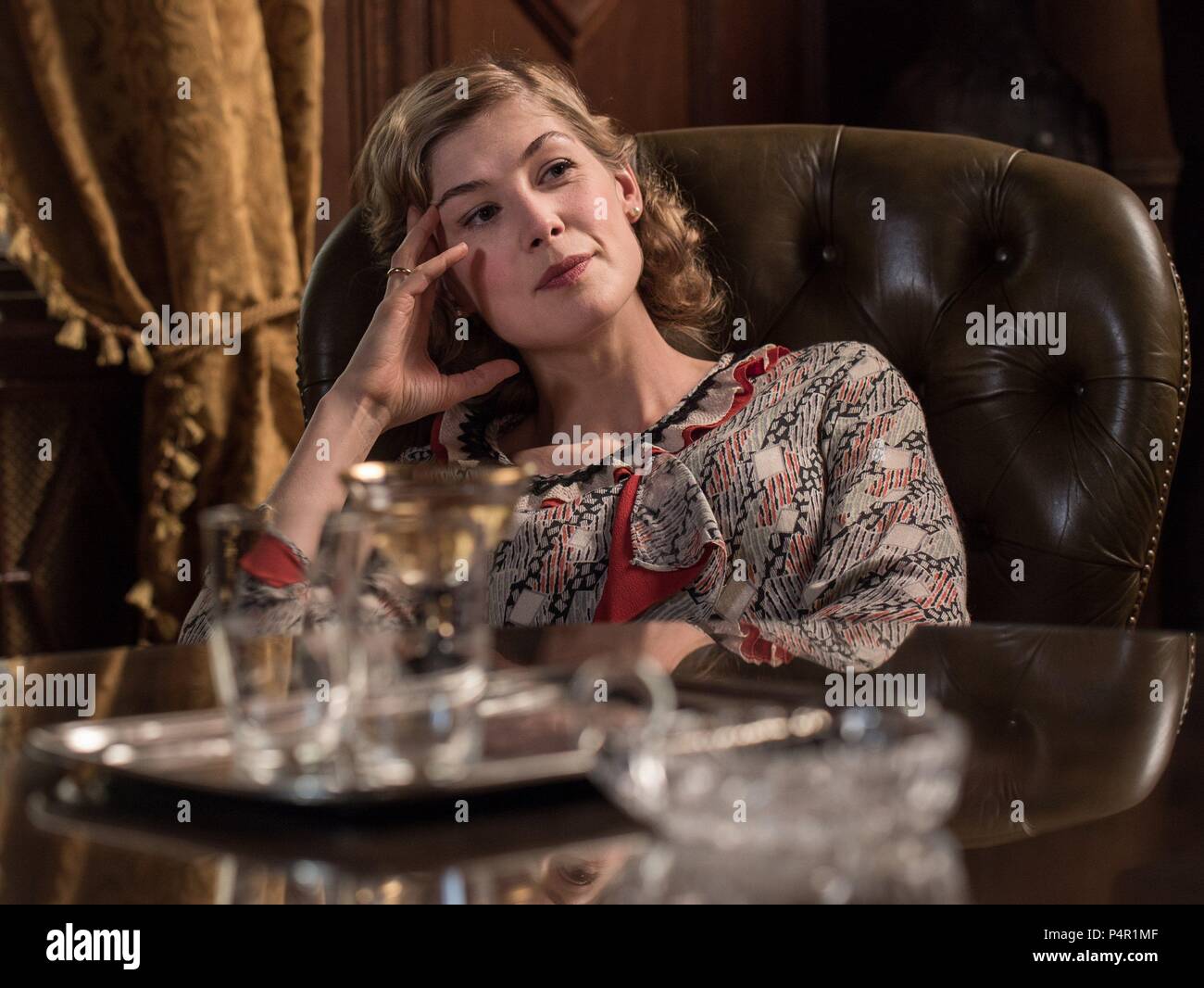 Hhhh hi-res stock photography and images - Alamy