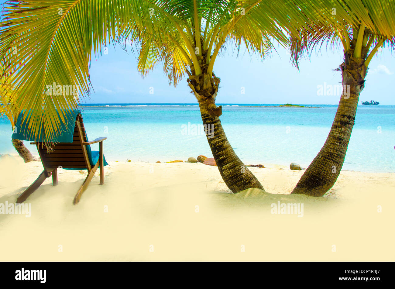South Water Caye in Belize - small caribbean paradise island with ...
